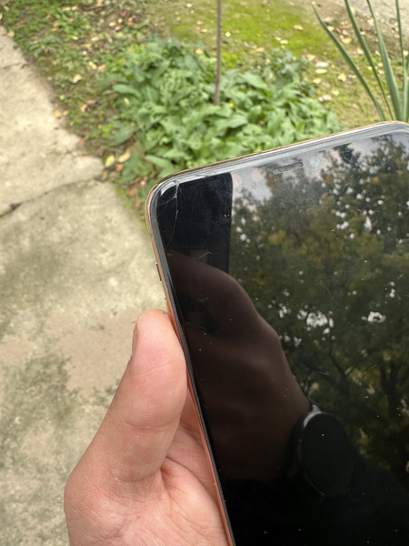 Srochno iPhone 11 pro Max 64gb