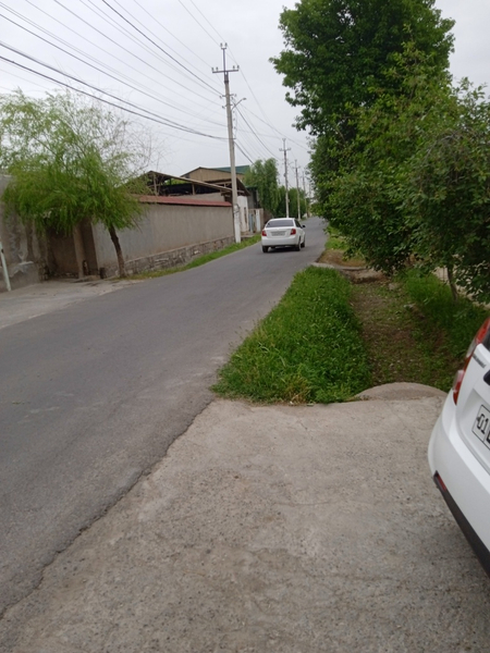 Uy sotiladi qoyliq 6masif arintir elburus toyxona