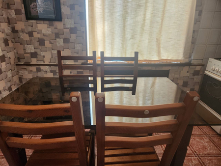Стол кухонный, стеклянный, + 4 стула