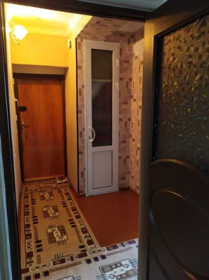 Квартира на Бабуре Срочно продам своя Высокопотолочка