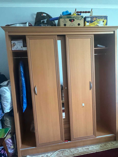 Продам  шкаф б/у