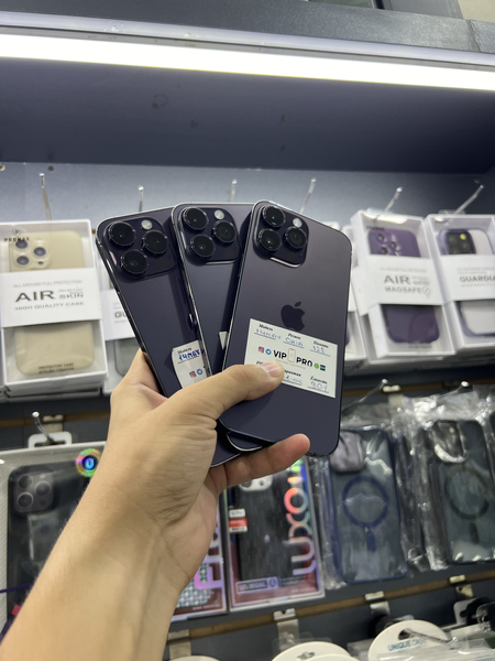 Iphone 14 pro max Purple