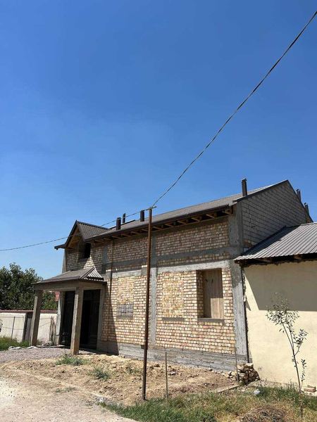 Срочно продается дом коробка 1,7 сот. Кибрайский р-н, Маданият-Мехнат