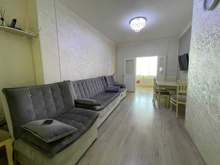Продается квартира 4/7/9 с ремонтом .Яшнабад ул Алтинтепа (J2570)