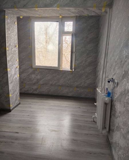 Продается квартира на 24 квартале Чиланзарского района. 2*3/5/5