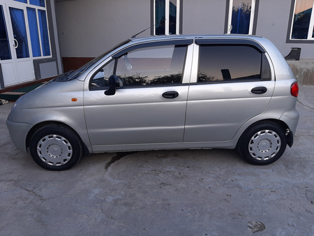 matiz daewoo sotiladi
