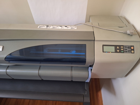 Плотер HP designjet 500Plus цветной