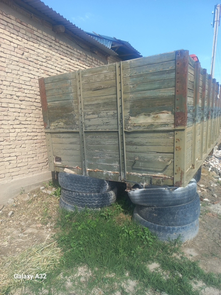Kamaz kuzuf sotiladi