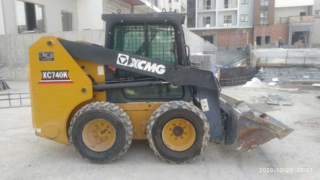 Продается Мини погрузчик XCMG XC740K 4 штук