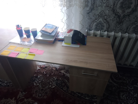 Стол сотилади холати яхши б/у
