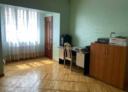 #Дружба Сой рестаран 3/3/4 92м²