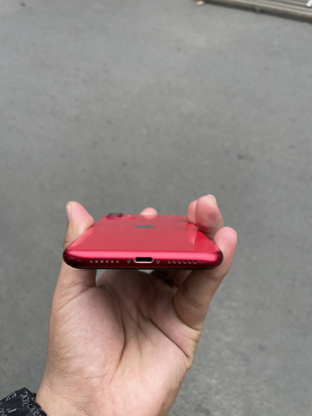 Iphone 11 128 talik karopka dakumet srochni sotildi