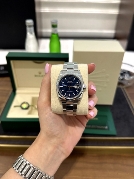 NEW Rolex Datejust 36 mm Steel 126200 Blue Motif