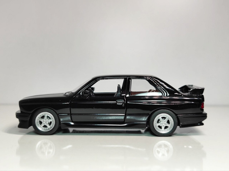 BMW M3 E30 1987 железная машинка масштабная модель - Доставка