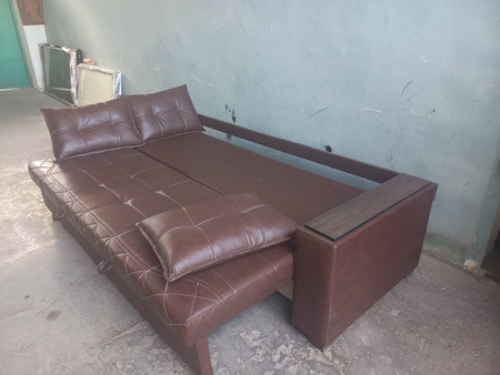 Divan noviy razmer 2.40