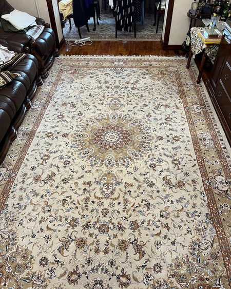 Gilam Yuvish korhonasi gilamlaringizni Turkiya texnalogyda  yuvladi