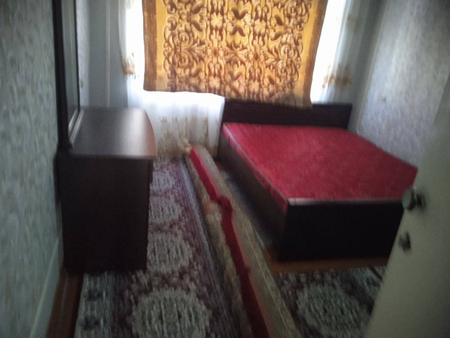 Super Bamda srochna 3 xonali uy ijaraga beriladi narxi 200 y. e.