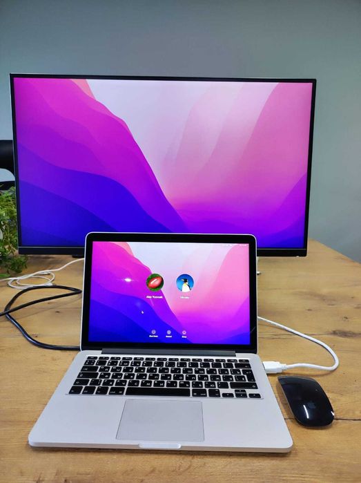 Macbook Pro 13\\\' 2015 Intel Core i5 8/128 299 циклов