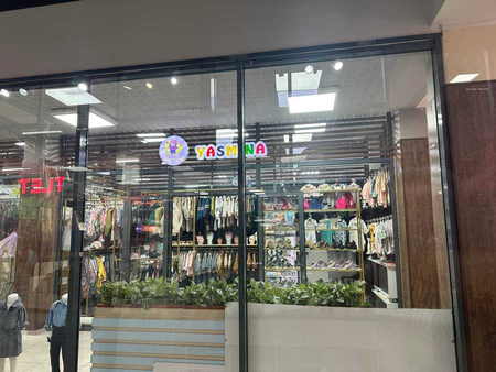 Детский магазин продаётся