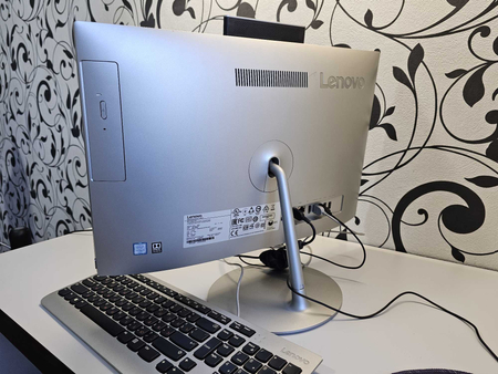 ПРОДАМ Lenovo IdeaCentre 520 Моноблок Core™ i3-6006U/8GB/256SSD/22