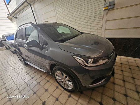 Продаётся авто TRACKER 1 2020 год