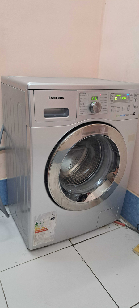 ПРОДАЁТСЯ Стиральная машина (автомат) 6КГ