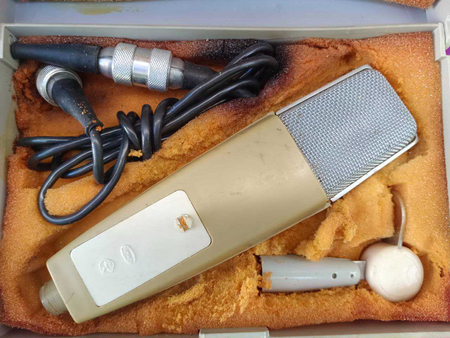 Audio Texnika EQ Copressor Limiter Analizer Microphone Reverb