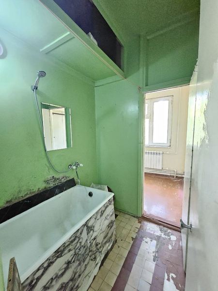 ЧИЛОНЗОР 19  2ком 2этаж срочно 
55.000 $ продам