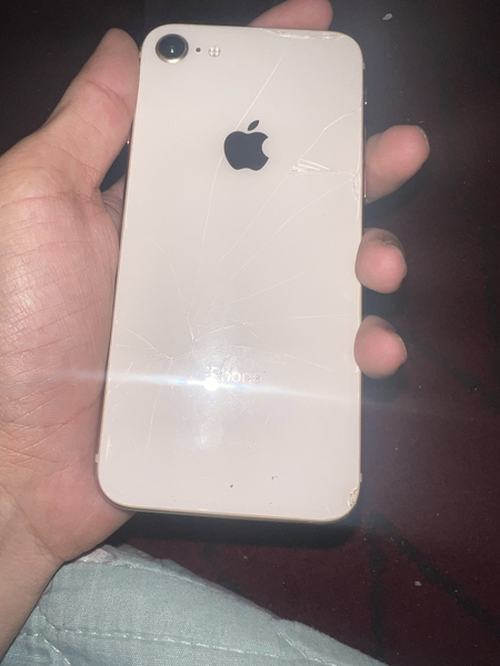 Iphone 8 sotiladi kelishamiz