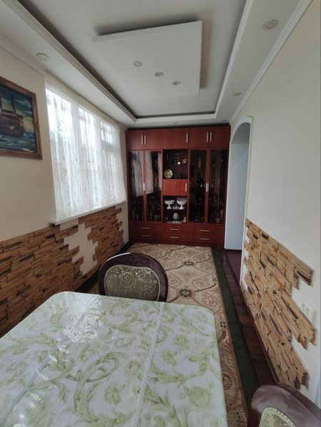 Продаётся квартира 5/2/9 Юнусабад 4 квартал, Ресторан Биллюр