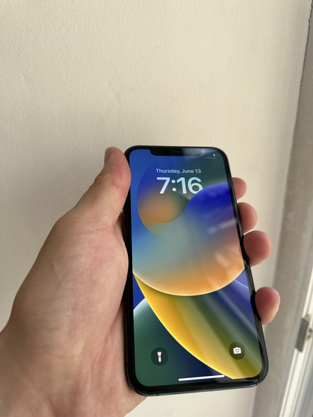 iPhone 13 mini ideal