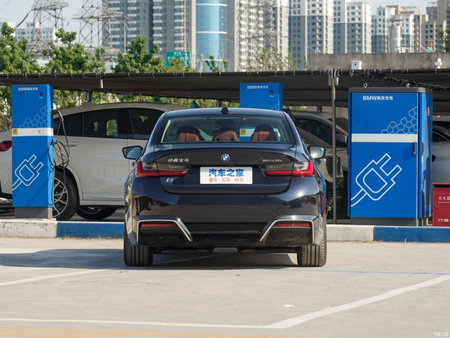 Продается BMW i3 35L
