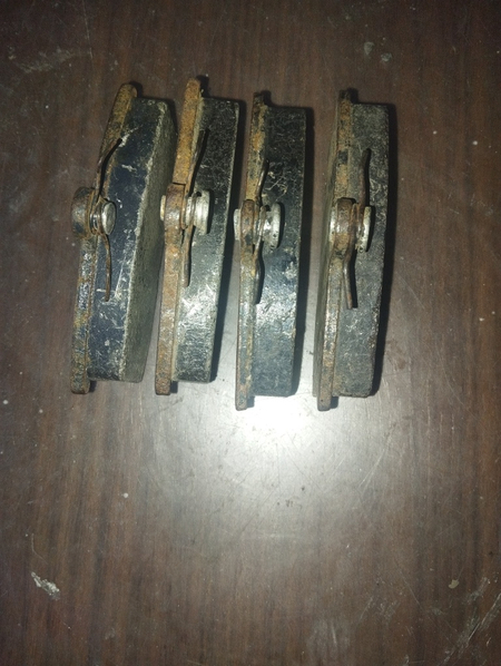 Продам опорные диски 13,скобы13, колодки ВАЗ,КАЛИНА