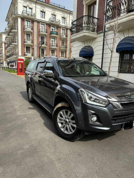 Isuzu D Max Irbis