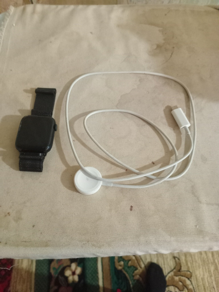 Продайется eplle vatch аригинал series 8 41mm M/L Midnight
