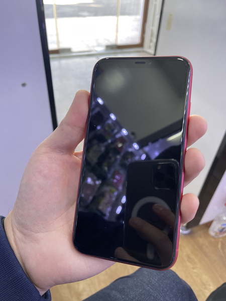 iphone 11 128gb RED LINE