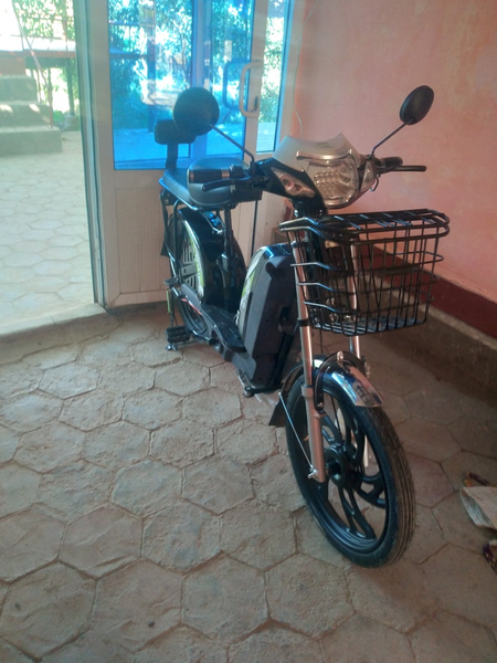 Skuter electromil