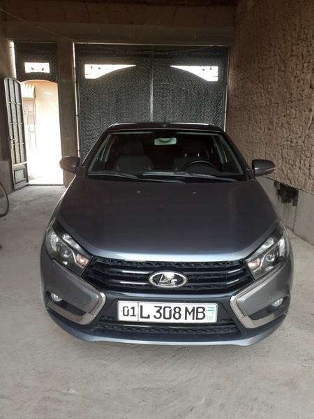 Lada vesta juda yaxshi minilgan.