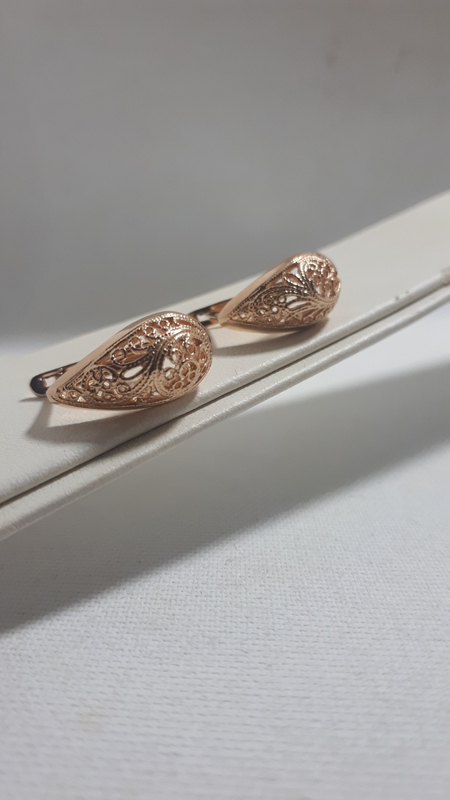 Серьги золото Росия завод 3.89-грам 585,