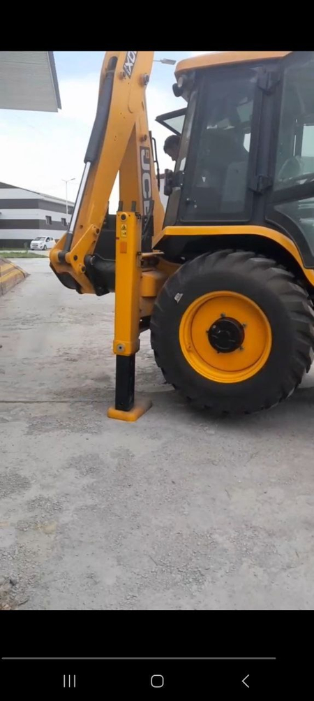 Jan Pagruchik Traktor sotiladi