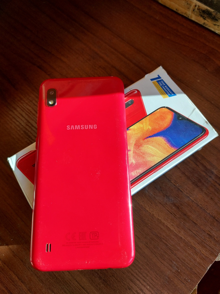 Samsung A10 сотилади 32/2