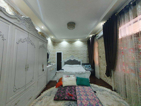 Продается 2 Этажный Двор в махалле ХужаСоат 4 соток