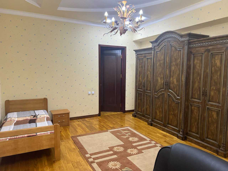 Аренда в Центре ул. Нукус 4-х Комнатная квартира ГАБУС 224кв.м. (ARG)