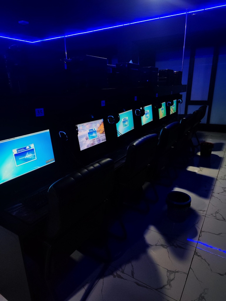 Game Club 10 ta compyuter SOTILADI