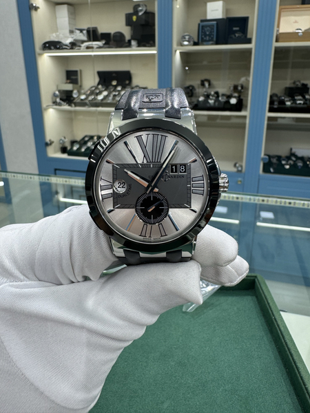 Ulysse Nardin Executive Dual Time