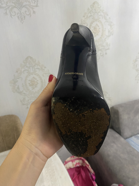 Продаются Оригинальные итальянские туфли Robetro Cavalli