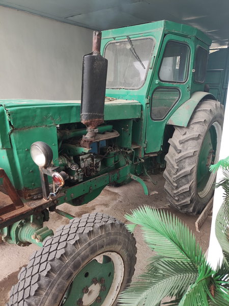 Traktor T 40 1989 yil