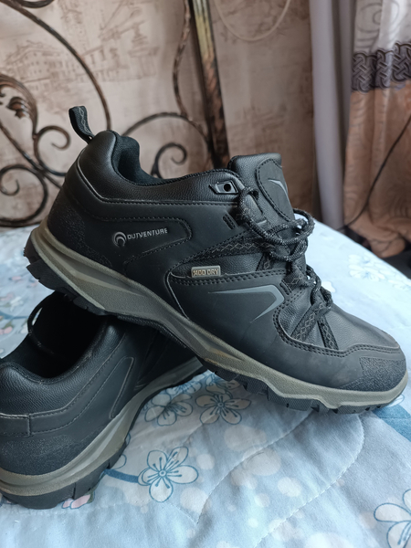 Кроссовки Outventure