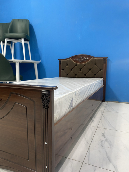 kravat 100% MDF yaxshi mahsulot yaxshi haridorga