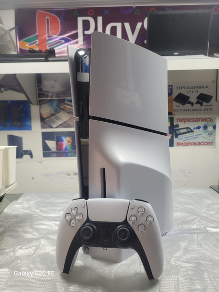 Продается игровой консол Sony Playstation 5 slim с дисководом
